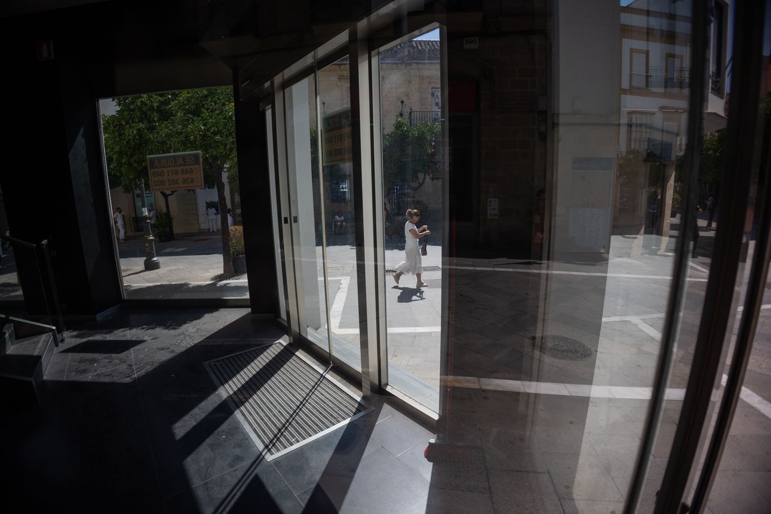 Negocio para un Local Vacío | OpenBlue24h - OpenBlue24h